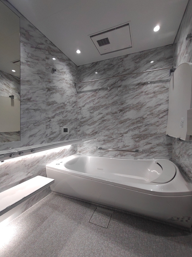 老後の入浴タイムをワンランクアップ！ | リフォーム実例 | TOTO株式会社