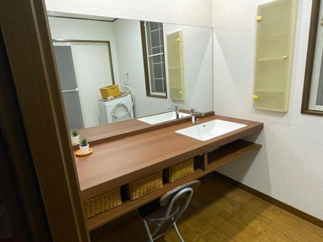 広々と使えるオシャレな洗面カウンター | リフォーム実例 | TOTO株式会社