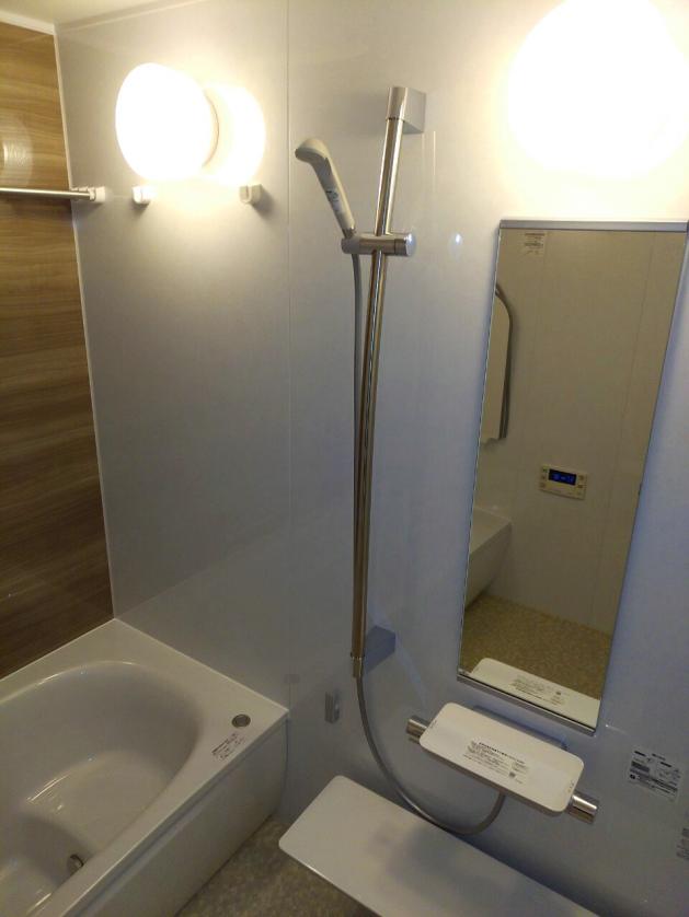 TOTO WYシリーズ Xタイプ 1620サイズ | リフォーム実例 | TOTO株式会社