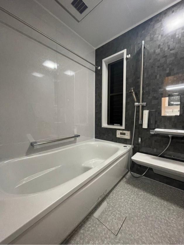 1616アクセントロブストグレー：サザナ | リフォーム実例 | TOTO株式会社