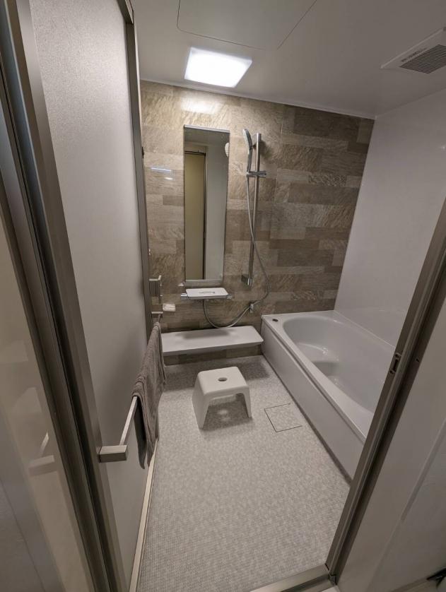 横浜市J様邸/アクセントパネルが素敵な浴室へ。TOTOのWYシリーズ | リフォーム実例 | TOTO株式会社