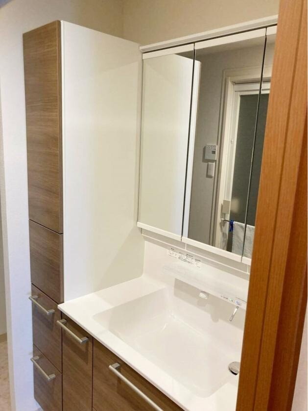 千葉市美浜区打瀬 O様邸 洗面所リフォーム | リフォーム実例 | TOTO株式会社